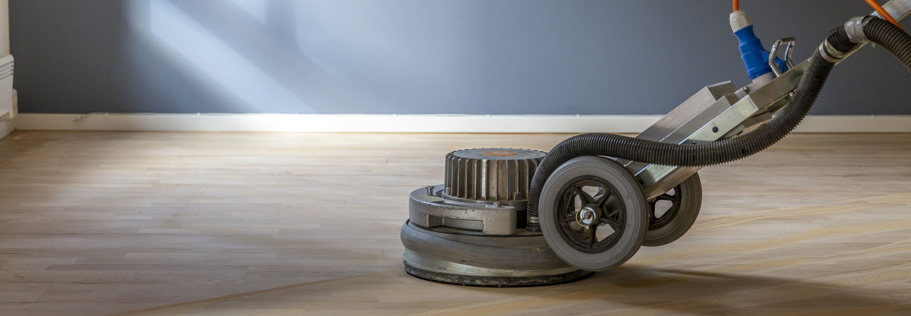 Slipe parkett - så enkelt sliper du gulvet — Trestjerner